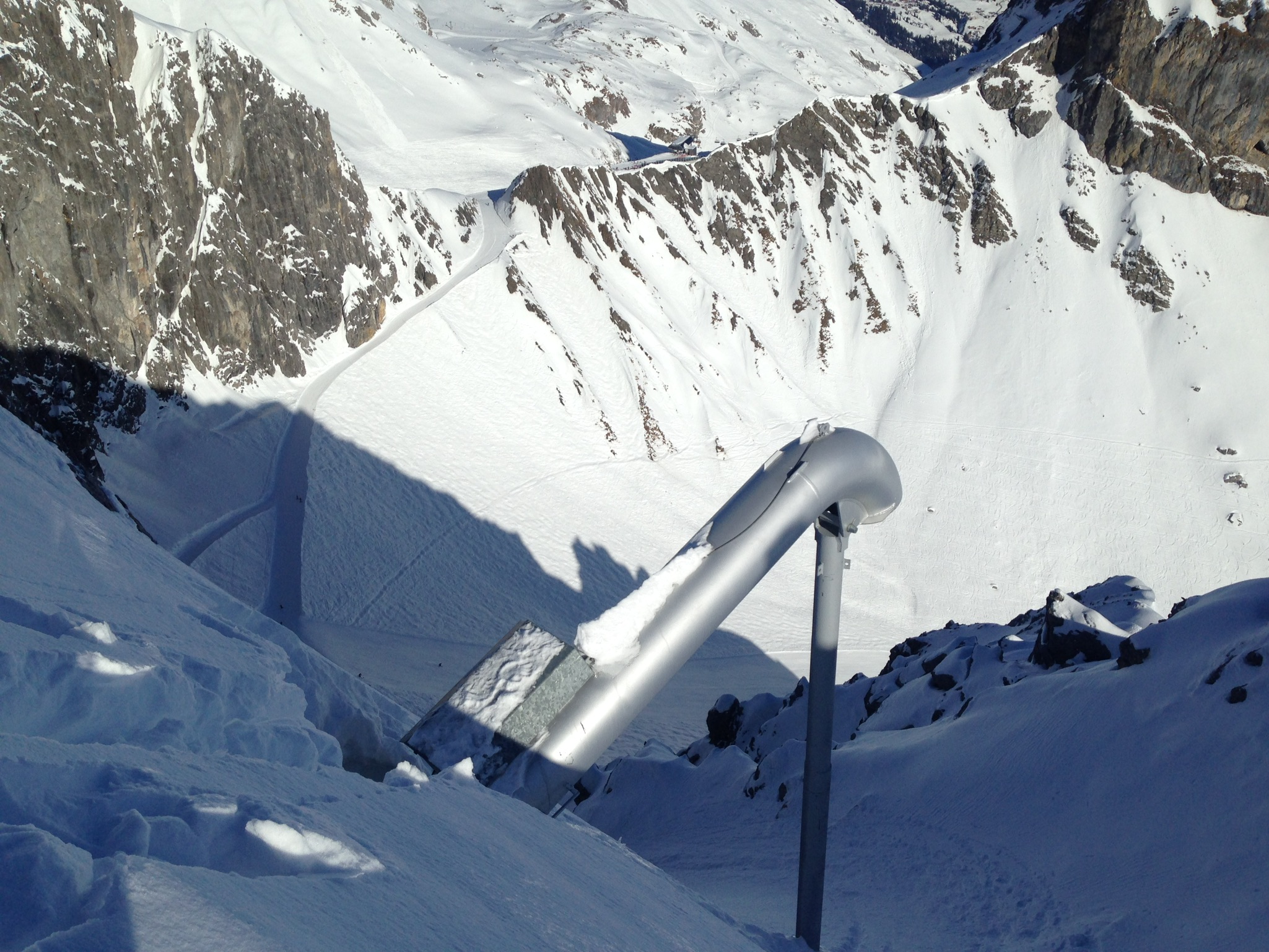 Sicherheitseinrichtungen - Ski-Zürs-AG